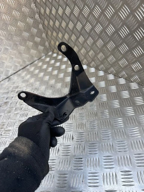 AUDI A3 S3 8P 2007 Gearbox mounting bracket 02M409905AH ZUK17927 £50.39 ...