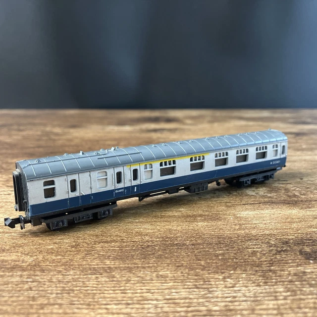 TRIX COACH BLUE White Western Germany N Gauge £1.16 - PicClick UK
