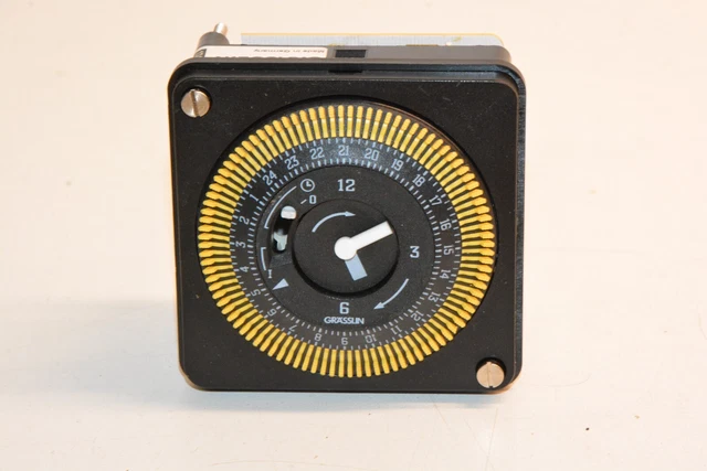 GRÄSSLIN FM/1QRTUZH-VAR B7, 63008356, analog Schaltuhr, 2 J. Garantie u680 EUR 105,00 - PicClick DE