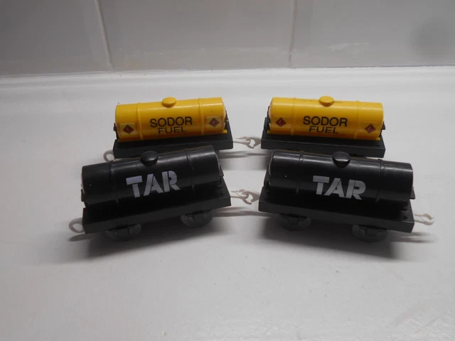 TOMY TRACKMASTER THOMAS the tank engine sodor fuel & tar tankers £7.99 ...
