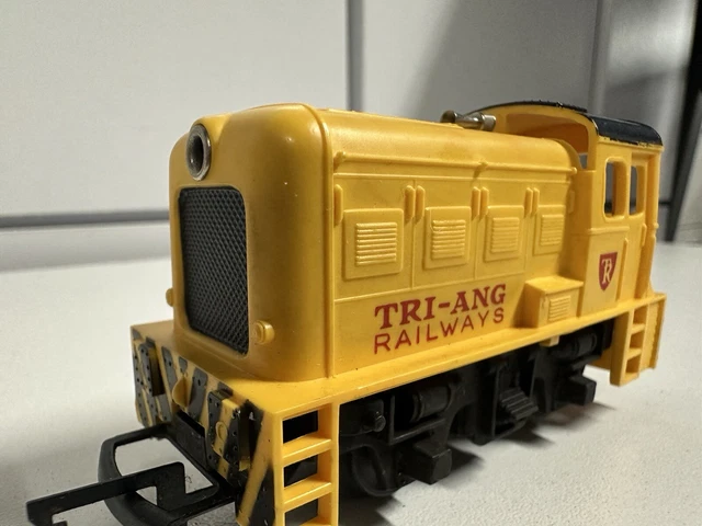 TRIANG R353 YELLOW Yard Switcher Excellent Boxed Condition $95.00 ...