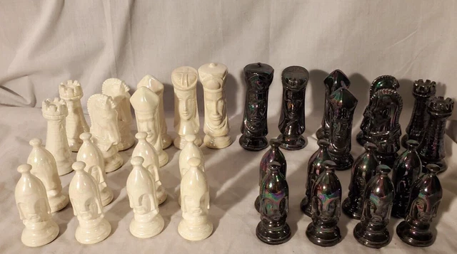 VINTAGE IRIDESCENT CERAMIC Duncan Mold Medieval Gothic Chess 32 pc set ...