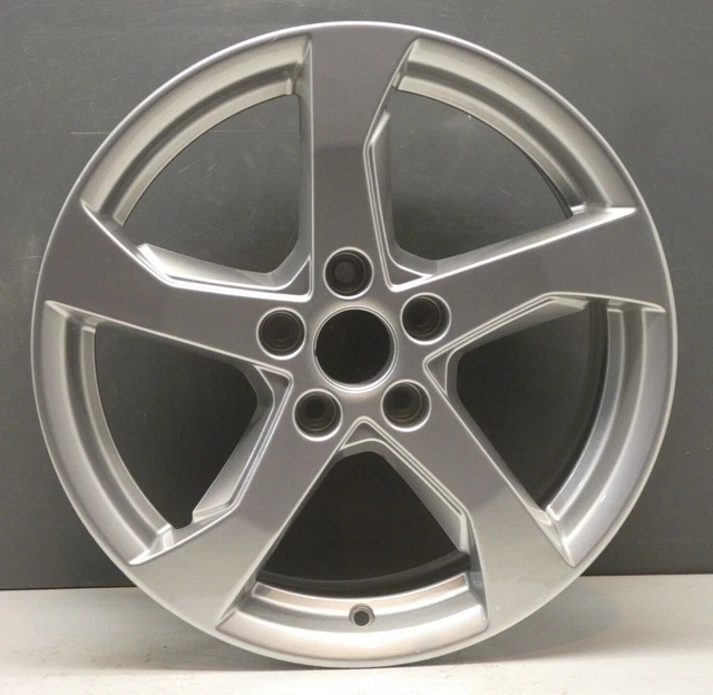 AUDI A3 8V Sport 17" Alloy Wheel Rim Silver 8V0601025Ct Genuine X1 £155 ...