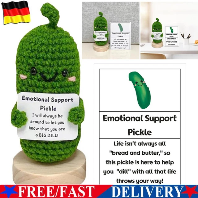 LUSTIGE EINGELEGTE GURKE mit Holzsockel, positive Karte, Pickle ...