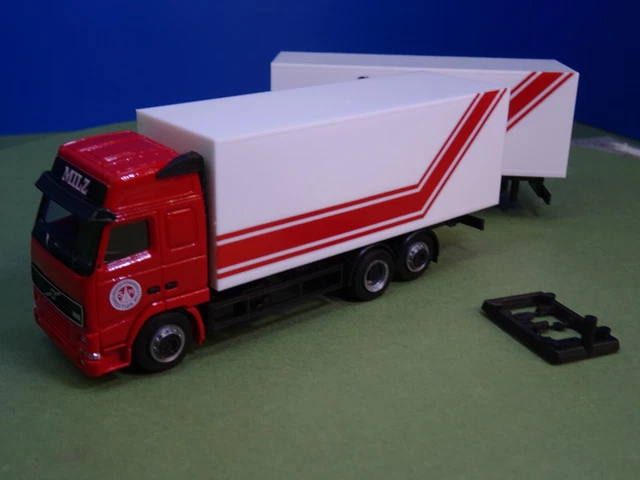 HERPA VOLVO FH12 Kofferlastzug Spedition Milz H0 1:87 Top H632 EUR 17 ...