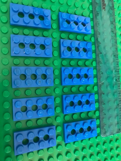 LEGO 10 X Technic Flat Plate / Brick 2 x 4 with 3 hole BLUE £1.89 ...