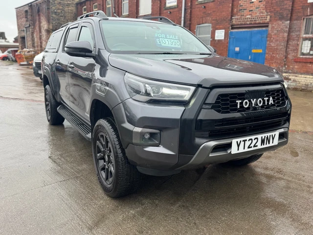 2022 TOYOTA HILUX Invincible X D/Cab Pick Up 2.8 D-4D Auto PICK UP ...