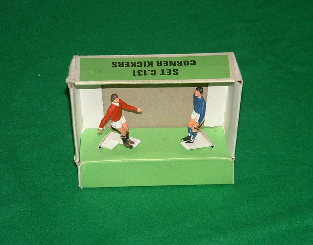 SUBBUTEO C131 VINTAGE Large CORNER KICKERS Figures Football Players Set ...