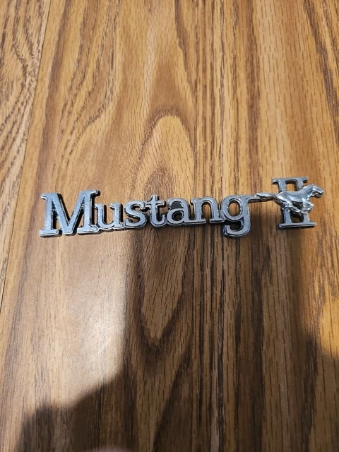 FORD MUSTANG II Fender Emblem Badge OEM D5ZB6042550AA 1974 - 1978 $26. ...