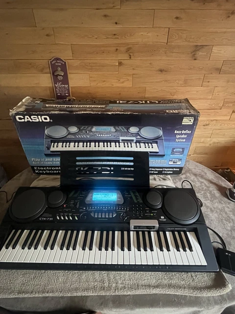 CASIO CTK-731 SYNTHESIZER Keyboard (FLOPPY DISK) with carry case and ...
