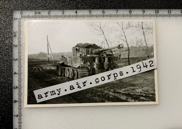 WW2 REPRO PHOTO Foto Wehrmacht Heavy Panzer VI Early Tiger 1 Wreck ...