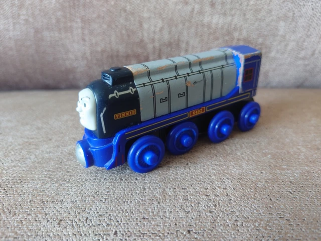 THOMAS & FRIENDS Wooden Vinnie Engine Railway Train Tank 2009 £28.00 ...