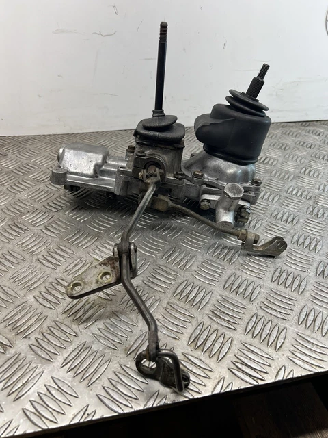 LAND ROVER DEFENDER LT77 Gearbox. Gear Selector Remote Assembly (1) £ ...