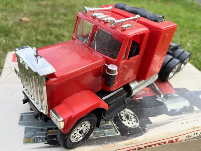 MONOGRAM 1/32 RARE Lorry Artic Display Tractor Unit Snap Model Kit ...