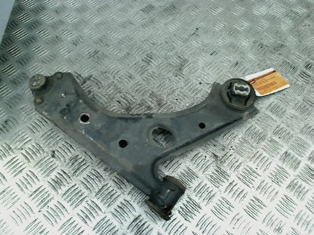 BRAS DE SUSPENSION AVANT GAUCHE (TRIANGLE) Citroën Nemo (AA) 2008 EUR 30,00 - PicClick FR