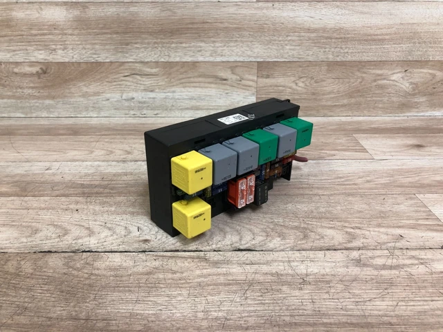 MERCEDES BENZ OEM Gl450 Ml350 R350 Front Sam Fuse Box Relay Fuses ...