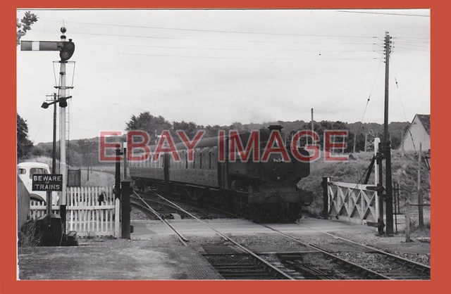 PHOTO GWR Loco No 9654 Passing Eynsham Level Crossing £2.75 - PicClick UK