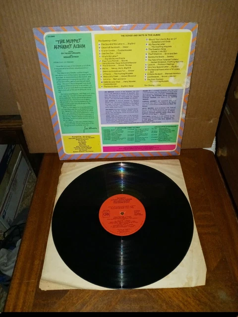 THE MUPPET ALPHABET ALBUM Jim Henson SESAME STREET LP Record 7c $12.99 ...