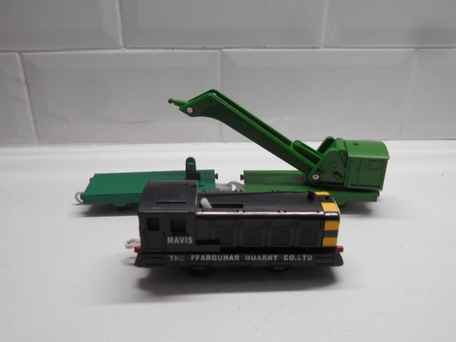 TOMY TRACKMASTER THOMAS the tank engine battery train mavis and ...