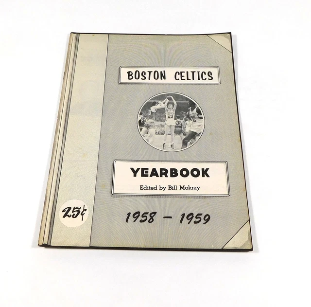 1958-59 BOSTON CELTICS Basketball Yearbook Russell Cousy EUR 97,17 ...