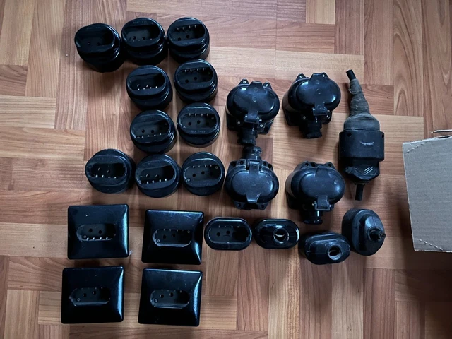 ALT DDR FEUCHTRAUM Schukosteckdose Klappdeckel Bakelit Kraftstrom ...