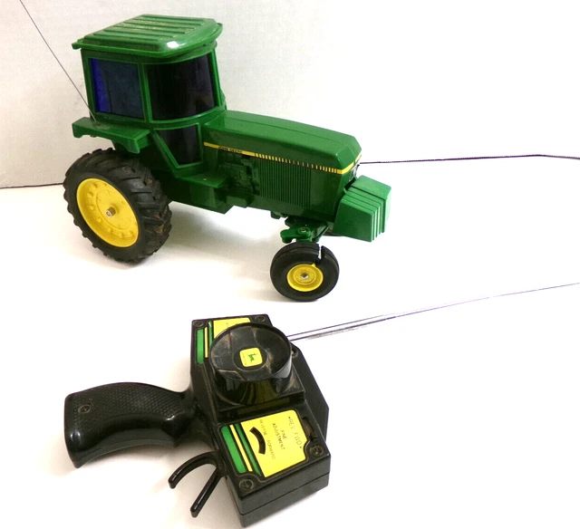 VINTAGE 1980 ERTL RC John Deere Tractor~ Remote Control Tractor~NOT ...