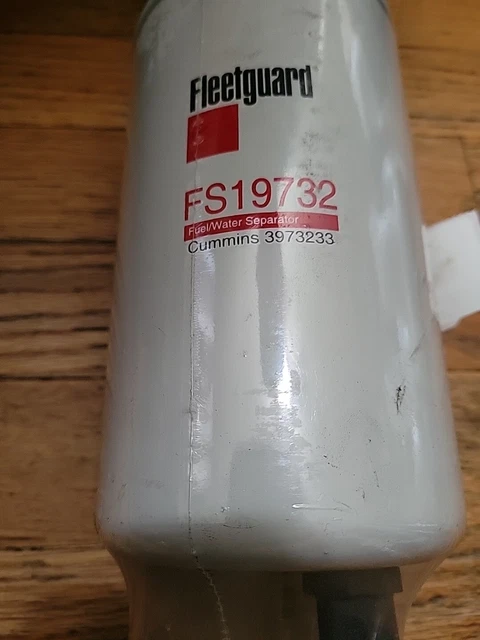 FLEETGUARD FUEL FILTER with Water Separator FS19732 EUR 34,26 - PicClick DE