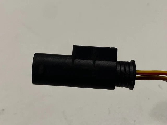 GENUINE MERCEDES-BENZ WIRING Loom Harness Plug Connector A1685401181 ...