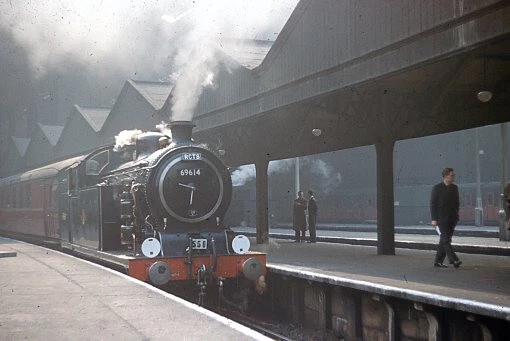 ORIGINAL 35MM COLOUR slide of 69614 ER N7 class steam loco £5.99 ...