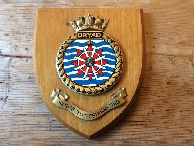 HAND PAINTED ROYAL Navy, Hms Dryad Plaque/Shield £26.00 - PicClick UK