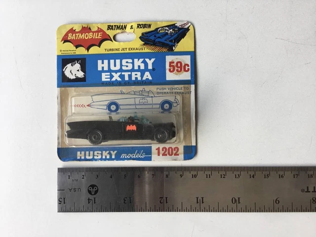 BATMAN BATMOBILE 1966 HUSKY BATMOBILE #1202 BATMAN & ROBIN 1:64 ...