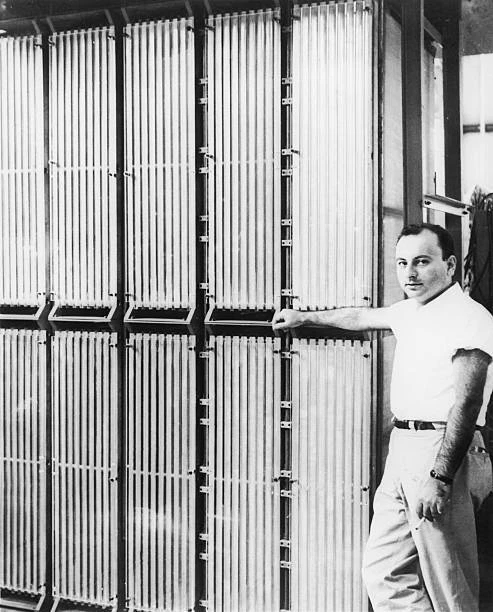 PROFESSOR MELVIN SCHWARTZ Columbia University Physics Departmen- 1962 ...