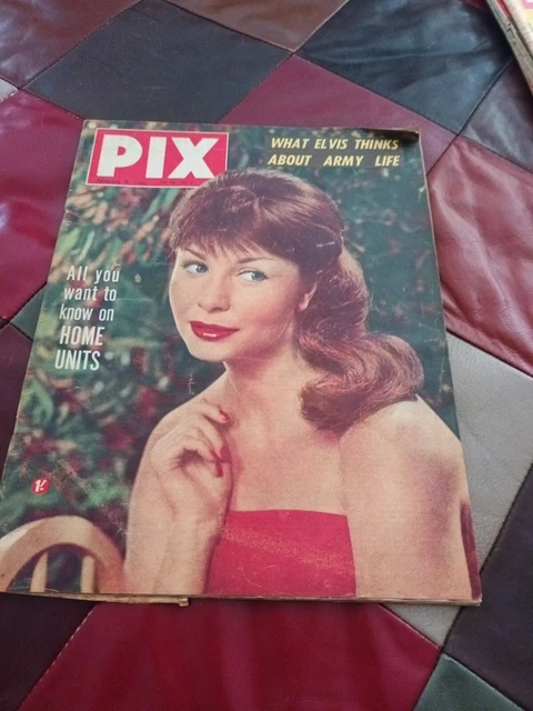 ELVIS PRESLEY, Nina Rea, Clarence, Brigitte Bardot, Deborah Kerr ...