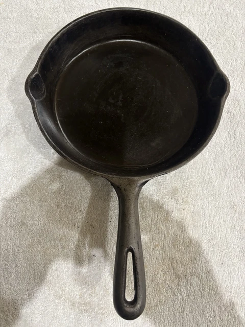 VINTAGE GSW NO 8 Cast Iron Fry Pan Made In Canada General Steel Wares ...