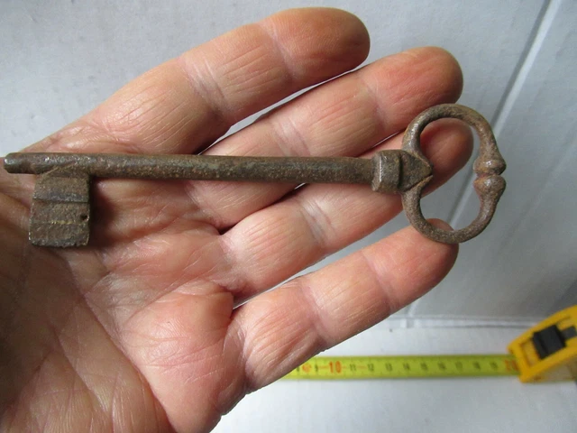 ANCIEN CLE CLEF Antique Old Key Alter Schlüssel Vecchia Chiave Llave ...