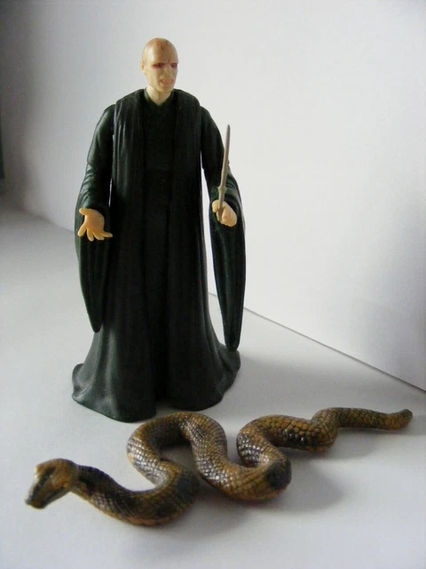 HARRY POTTER LOOSE Figure Lord Voldemort with Wand & his Snake Nagini ...