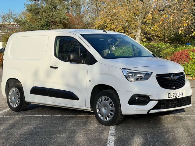 2020 VAUXHALL COMBO 2000 1.5 Turbo D 100ps H1 Sportive Van PANEL VAN ...
