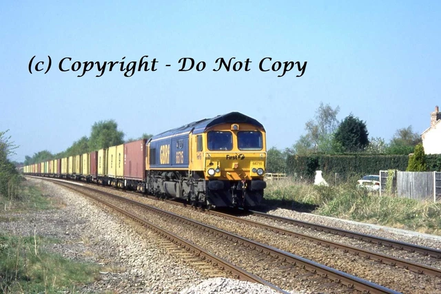 ORIGINAL 35MM DIESEL RAILWAY SLIDE CLASS 66 No 66715 NEAR DONCASTER ON ...