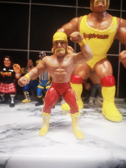 WWF/WWE HASBRO RETRO CUSTOM WWE Hulk Hogan wrestling figure wcw £25.00 ...