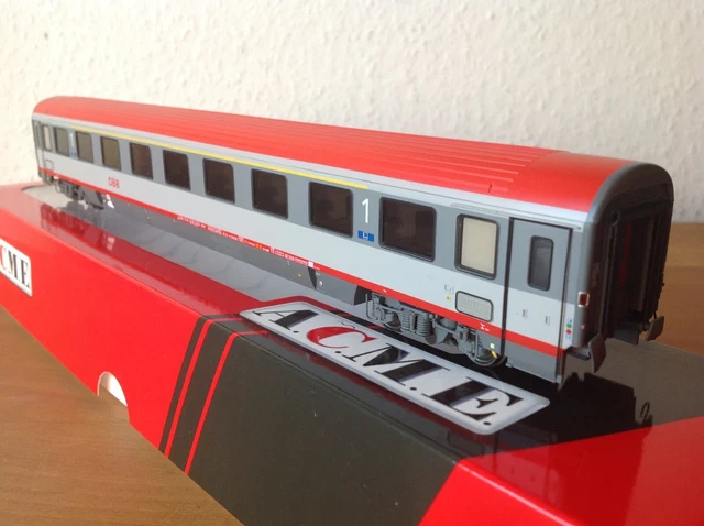 ACME 52514, ÖBB EuroCity89 1.Kl. Abteilwagen 519-2 Amz, Villach, Ep. VI ...