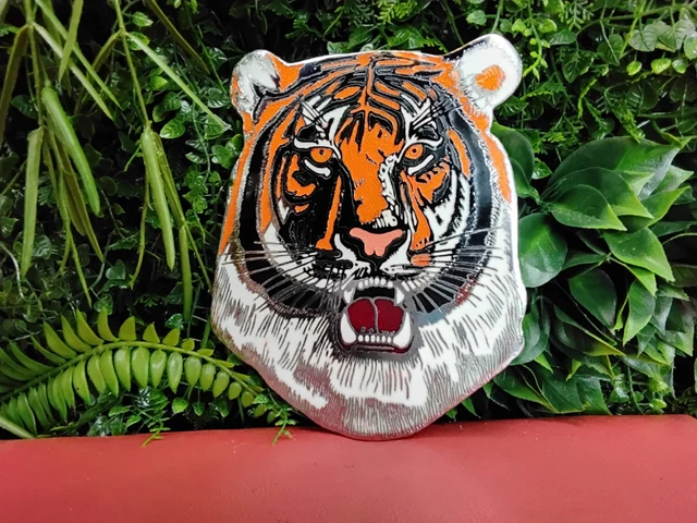 NEW OLD STOCK LEYLAND TIGER BUS COACH VINTAGE ENAMEL BADGE Lovely 😍 ...