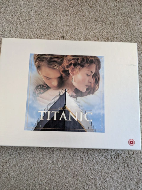 TITANIC - VHS Widescreen Collectors Edition Boxset - Book/Script/Film ...