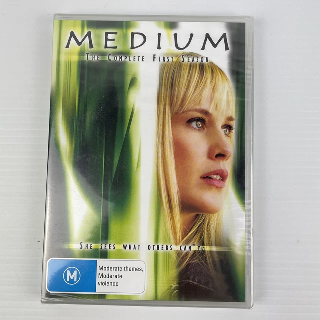MEDIUM DVD SHE Sees What Others Can’t Complete First Season Set Of 4 ...