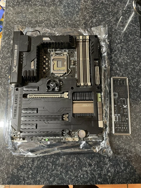 ASUS SABERTOOTH Z87 LGA 1150/H3 socket ATX Motherboard - TESTED ...