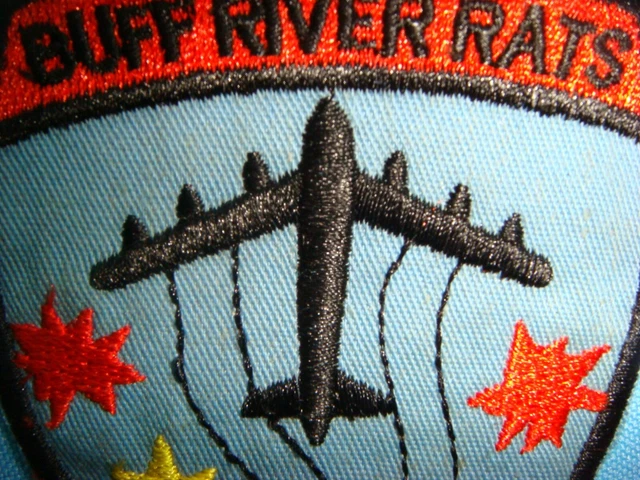 VIETNAM WAR PATCH, Usaf Bombing Ops Buff River Rats, Ha Noi Dec. 1972 £ ...