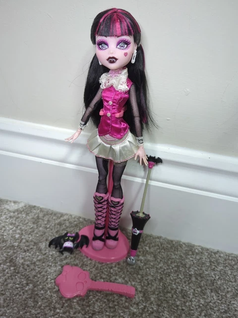 MONSTER HIGH FIRST Wave Draculaura £149.99 - PicClick UK