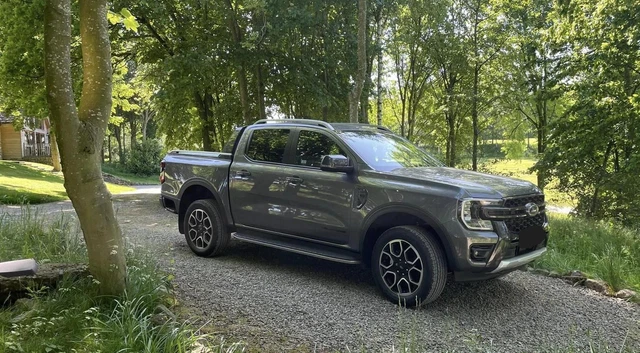 FORD RANGER 2.0 Litre Wildtrak With 20 Inch Alloys And Ice Pack 106 . £ ...