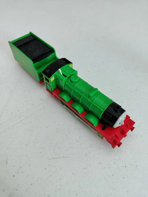TOMY TRACKMASTER THOMAS the tank engine battery train henry & truck £11 ...