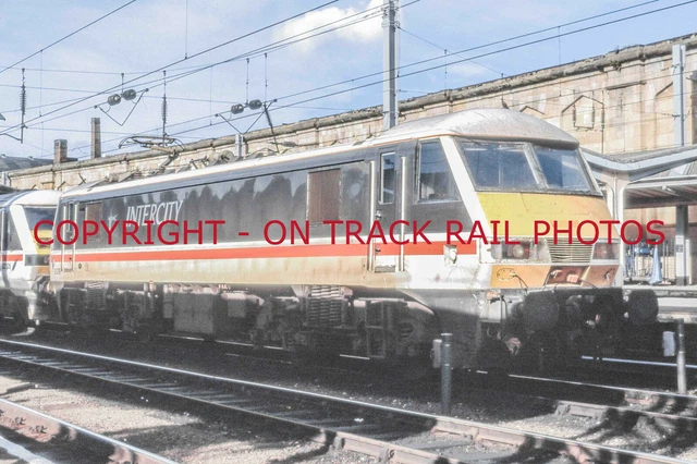 UK RAILWAY PHOTOGRAPH Of Class 90 90019. Rm90-232 £1.70 - PicClick UK