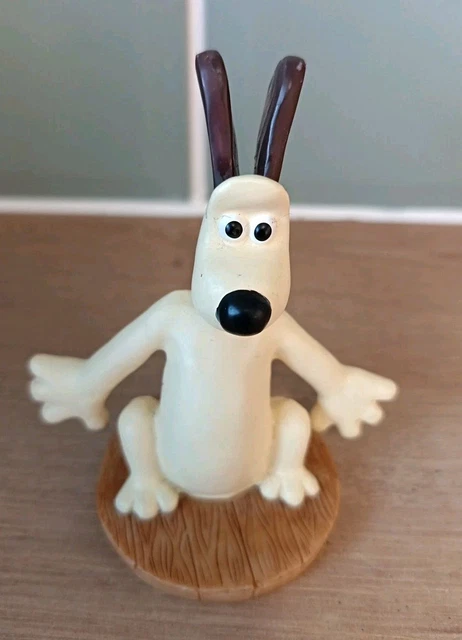 WALLACE AND GROMIT Figure Gromit with Raised Ears 1989 £7.99 - PicClick UK